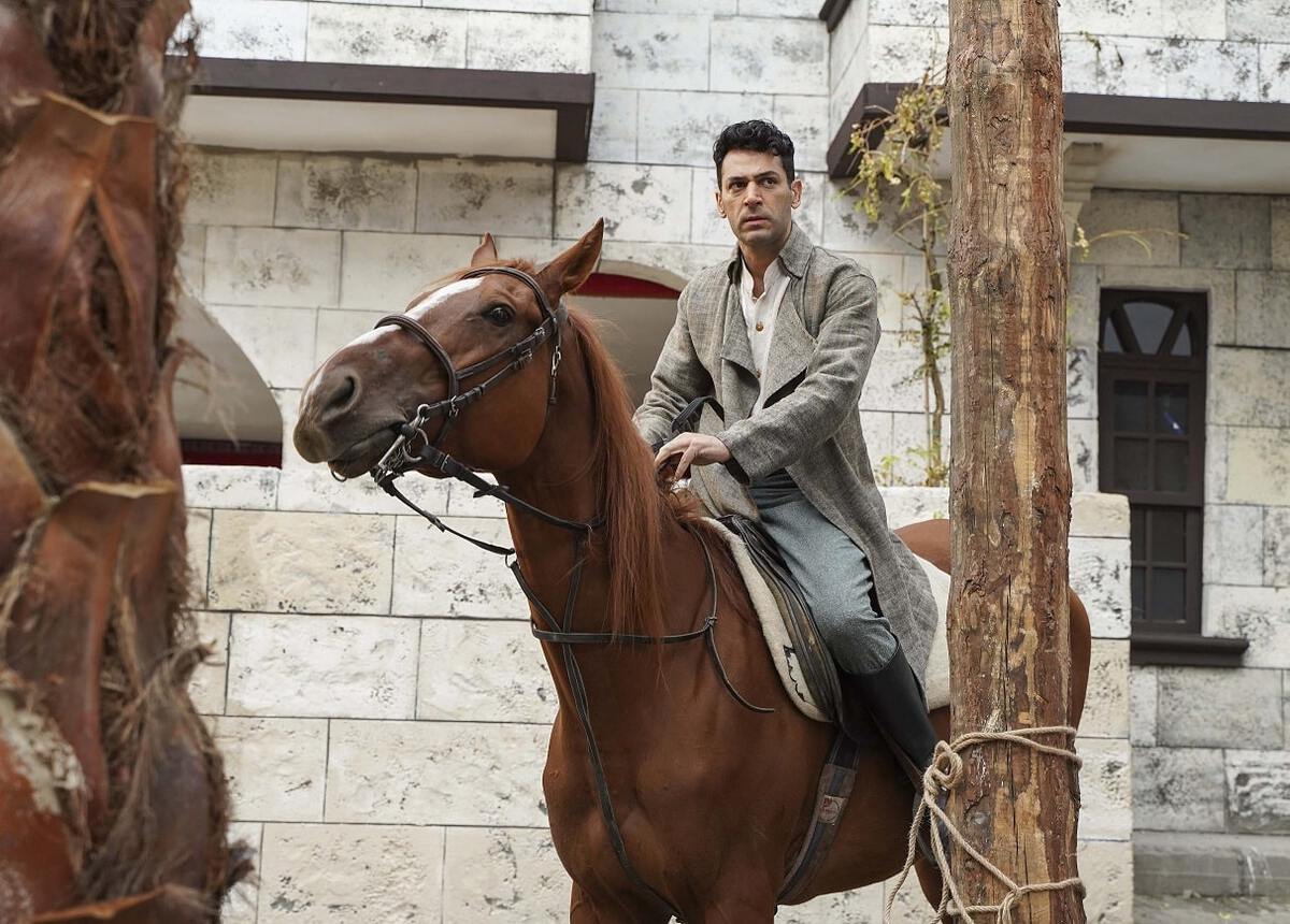 Aziz (Show TV) - Dizilah